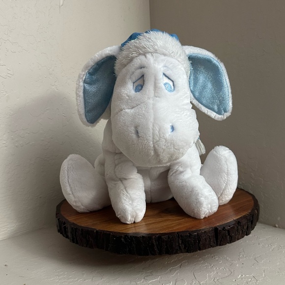 Disney | Toys | Disney Store Exclusive Christmas Winter White Eeyore ...